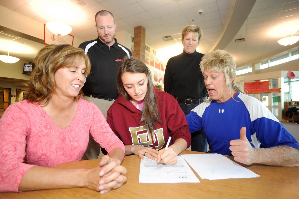 Colleen King inks with Pioneers | SteamboatToday.com